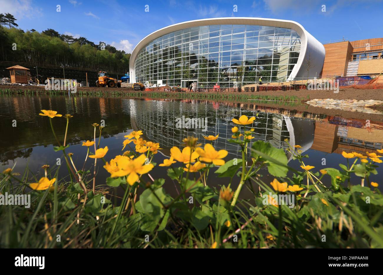23/04/14 Center Parcs Woburn forest prepares for opening Stock Photo ...