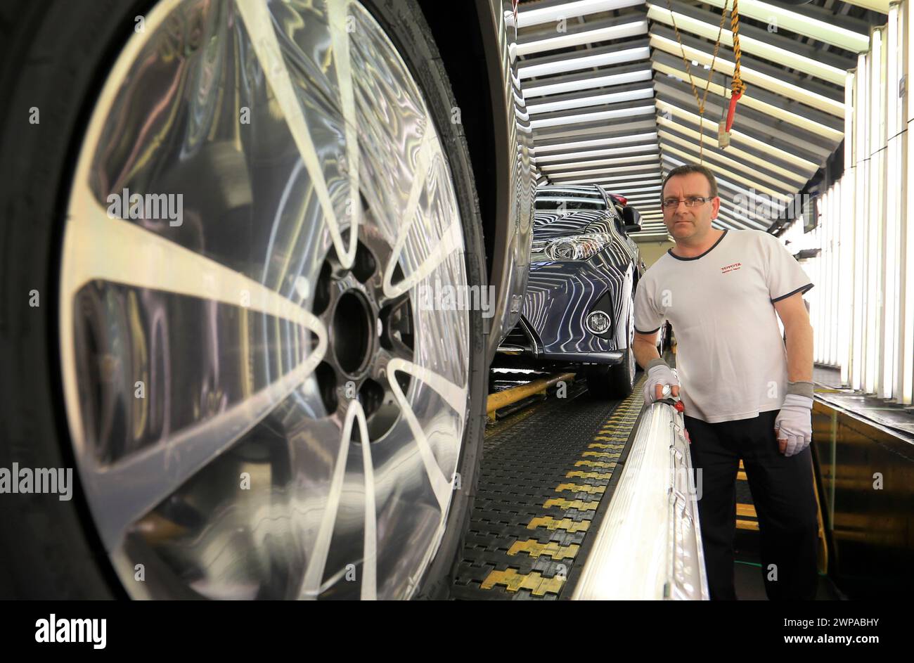 Toyota factory production line hi-res stock photography and images - Alamy