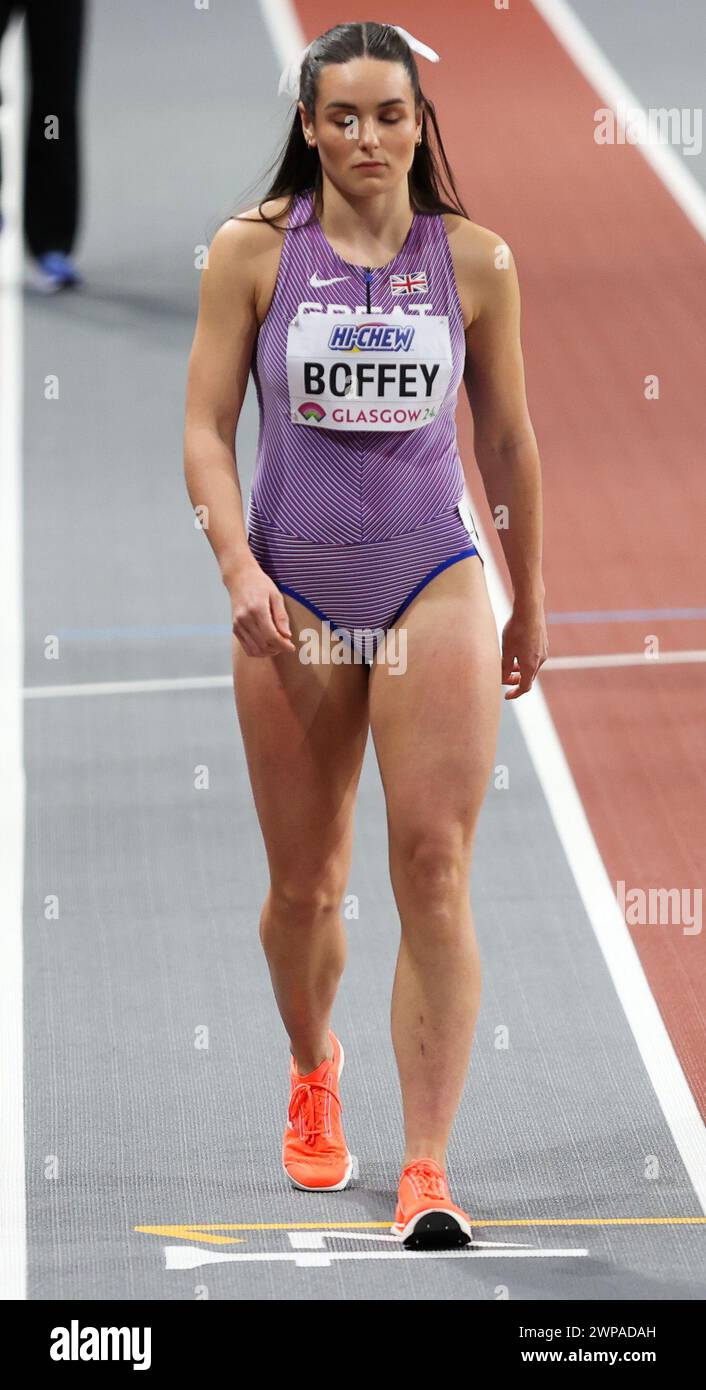 Isabelle Boffey of Great Britain during Heat 5 of the womenÕs 800m ...