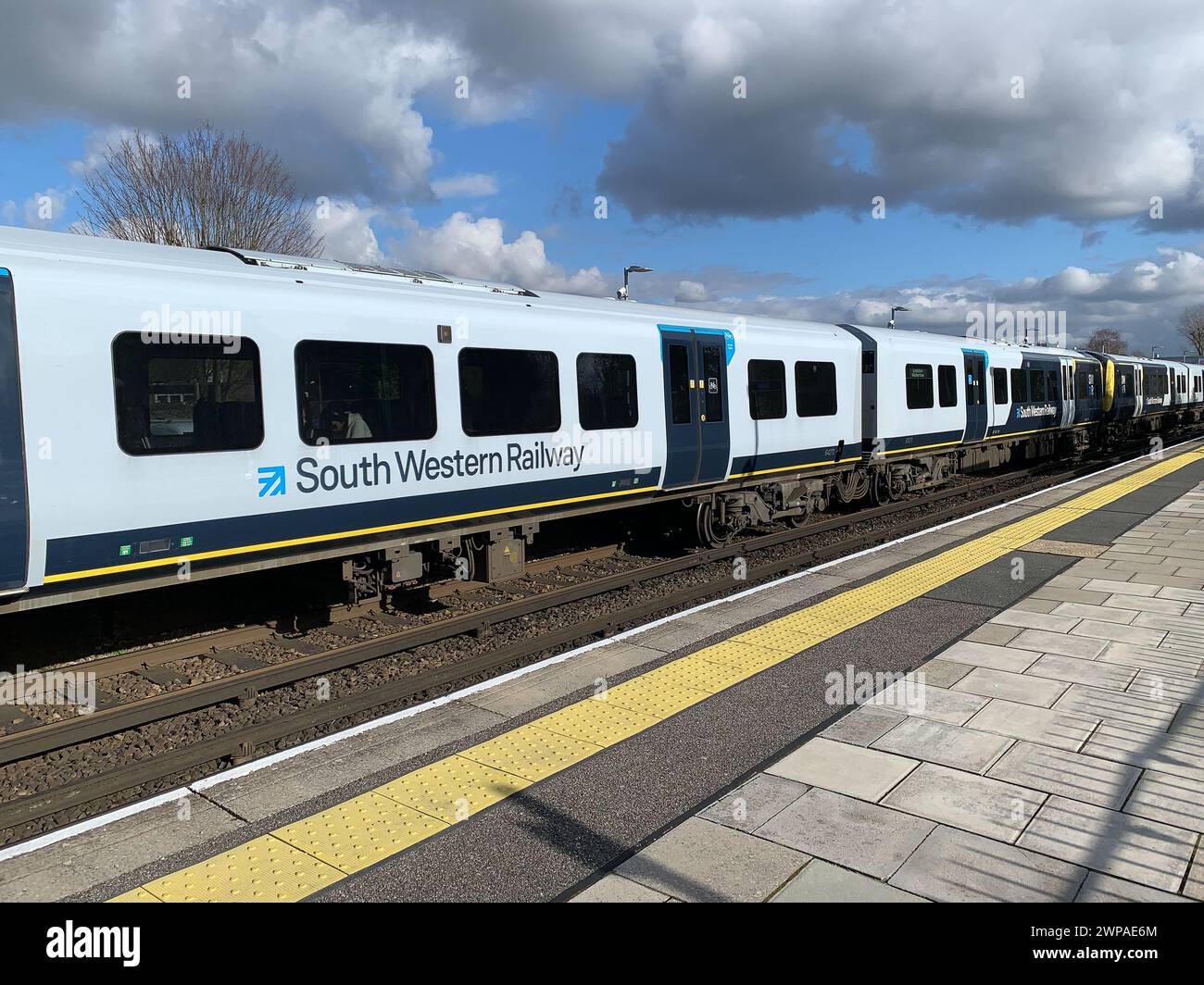 Datchet train station hi-res stock photography and images - Alamy