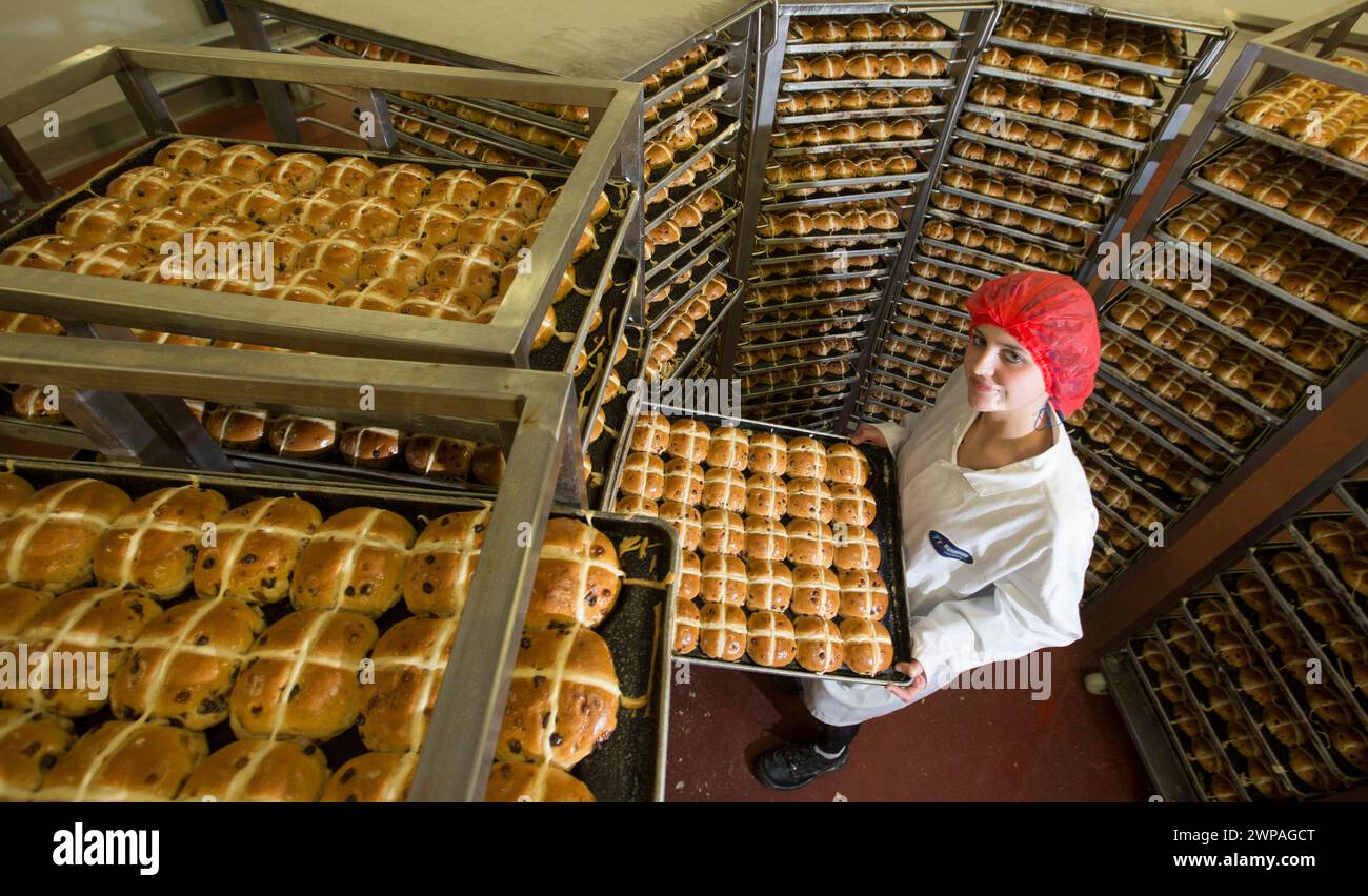 23/03/16 ***FILE PHOTO*** Hot cross buns being made for M&S at ...