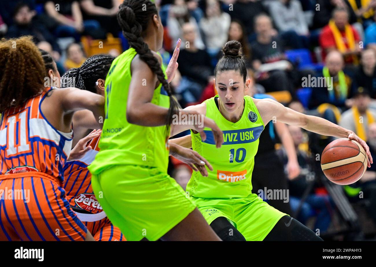 Prague, Czech Republic. 06th Mar, 2024. Maria Conde (USK) in action ...
