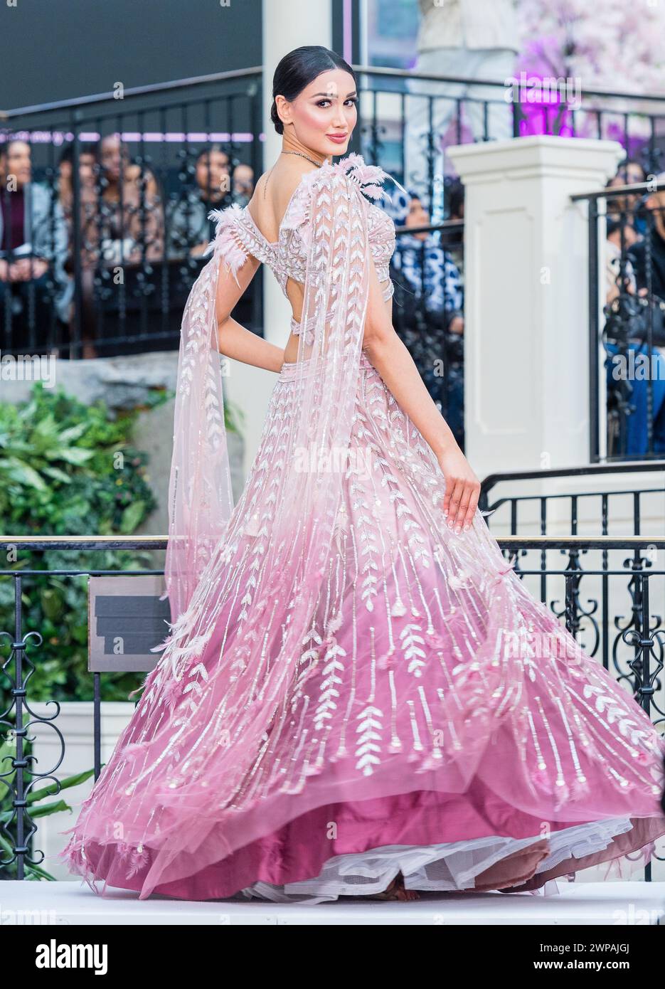 The national asian wedding show 2024 london hi-res stock photography ...