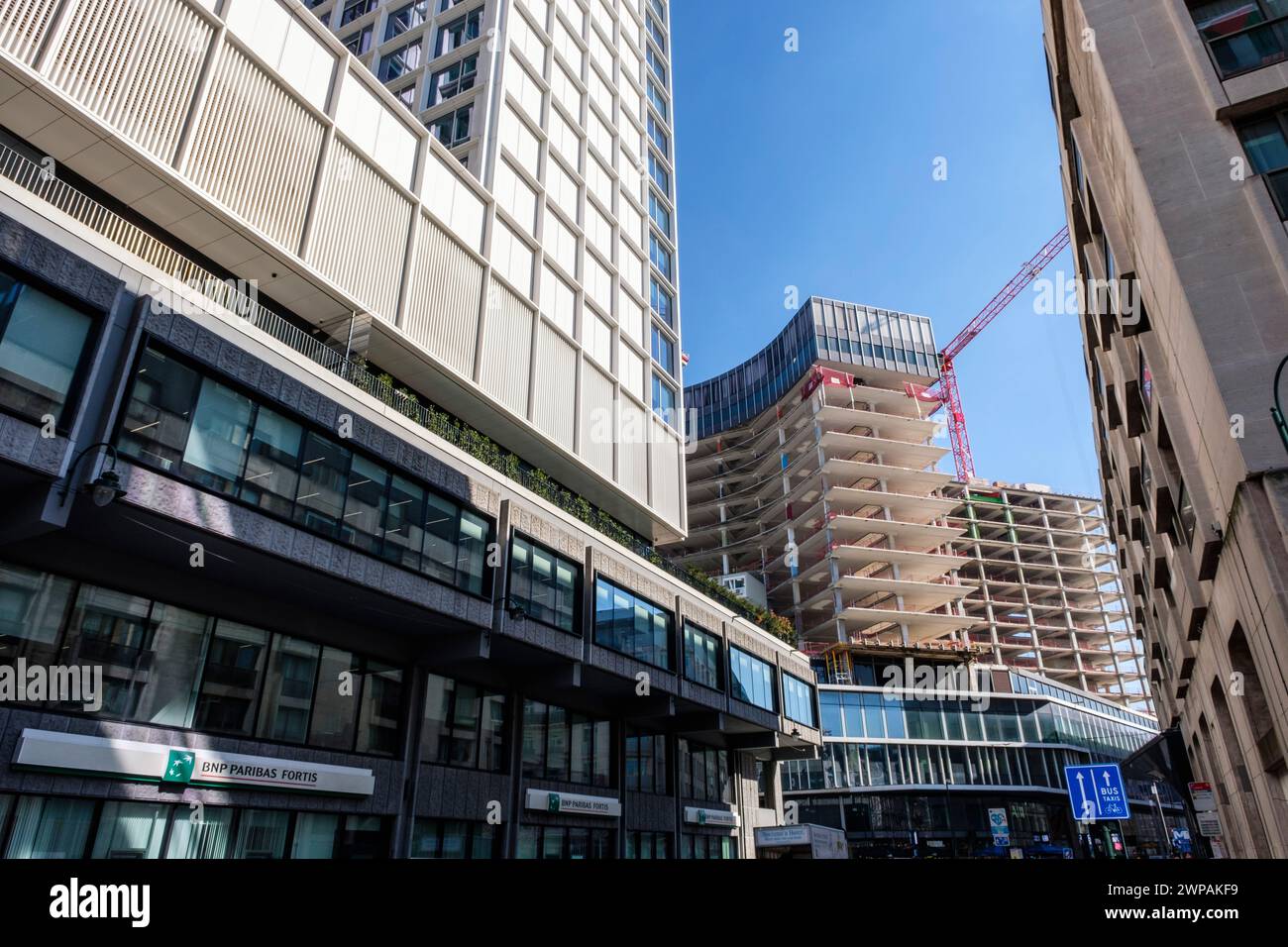 Reconstruction et rénovation de chantier hi-res stock photography and ...