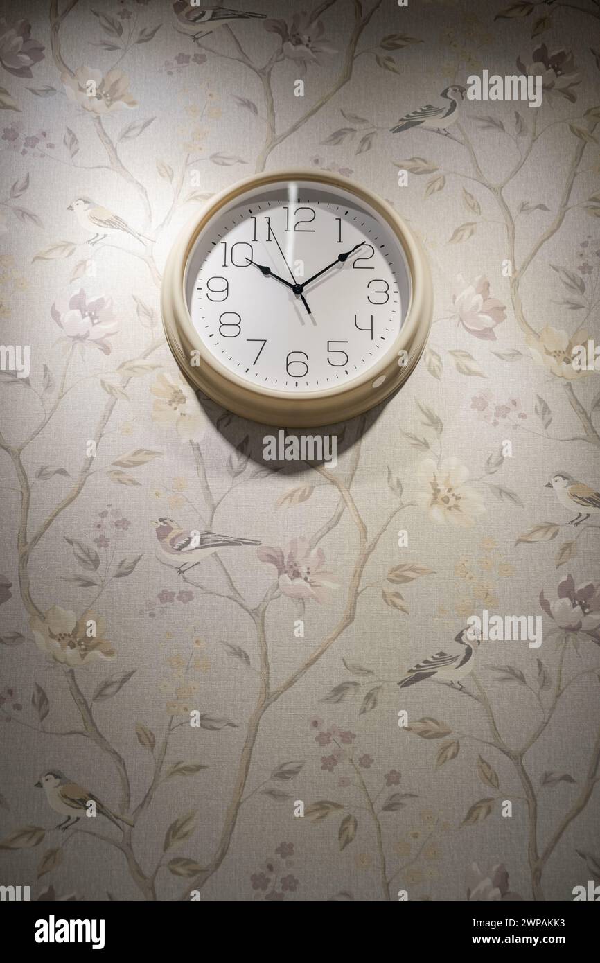 Exact time hi-res stock photography and images - Alamy