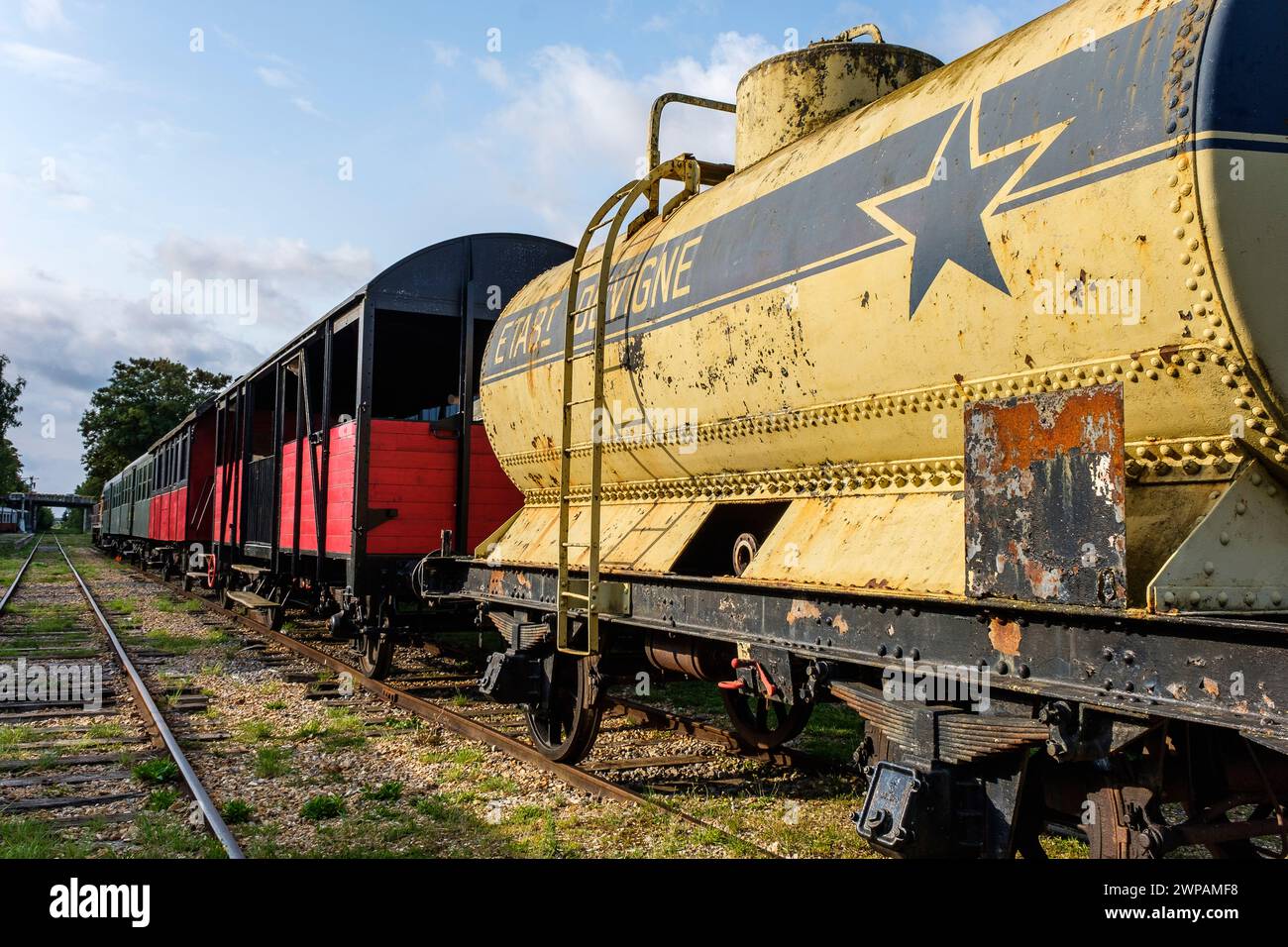 The old train museum of Pacy-sur-Eure | Le musee des trains anciens a ...