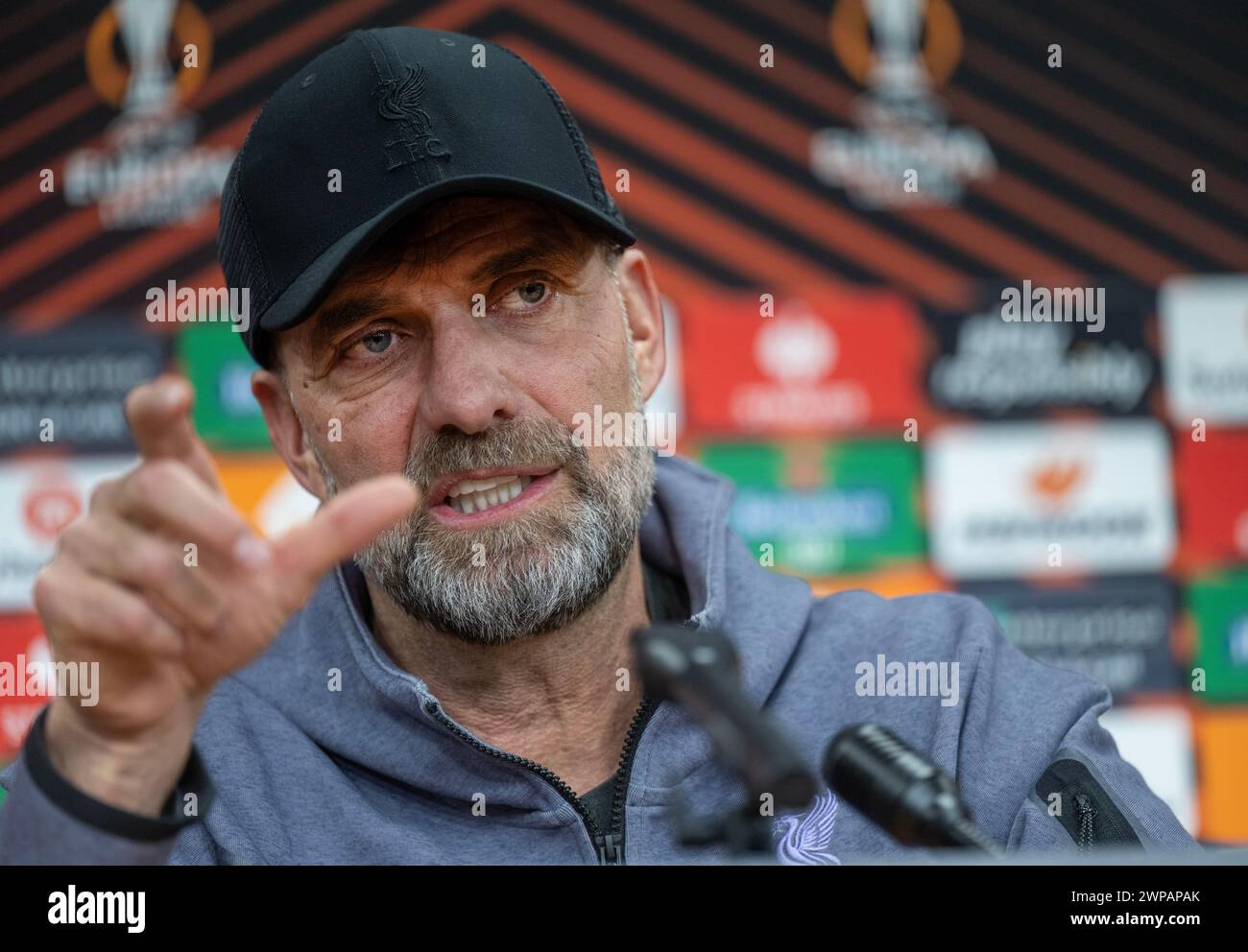 Jurgen klopp 2024 press conference hi-res stock photography and images ...