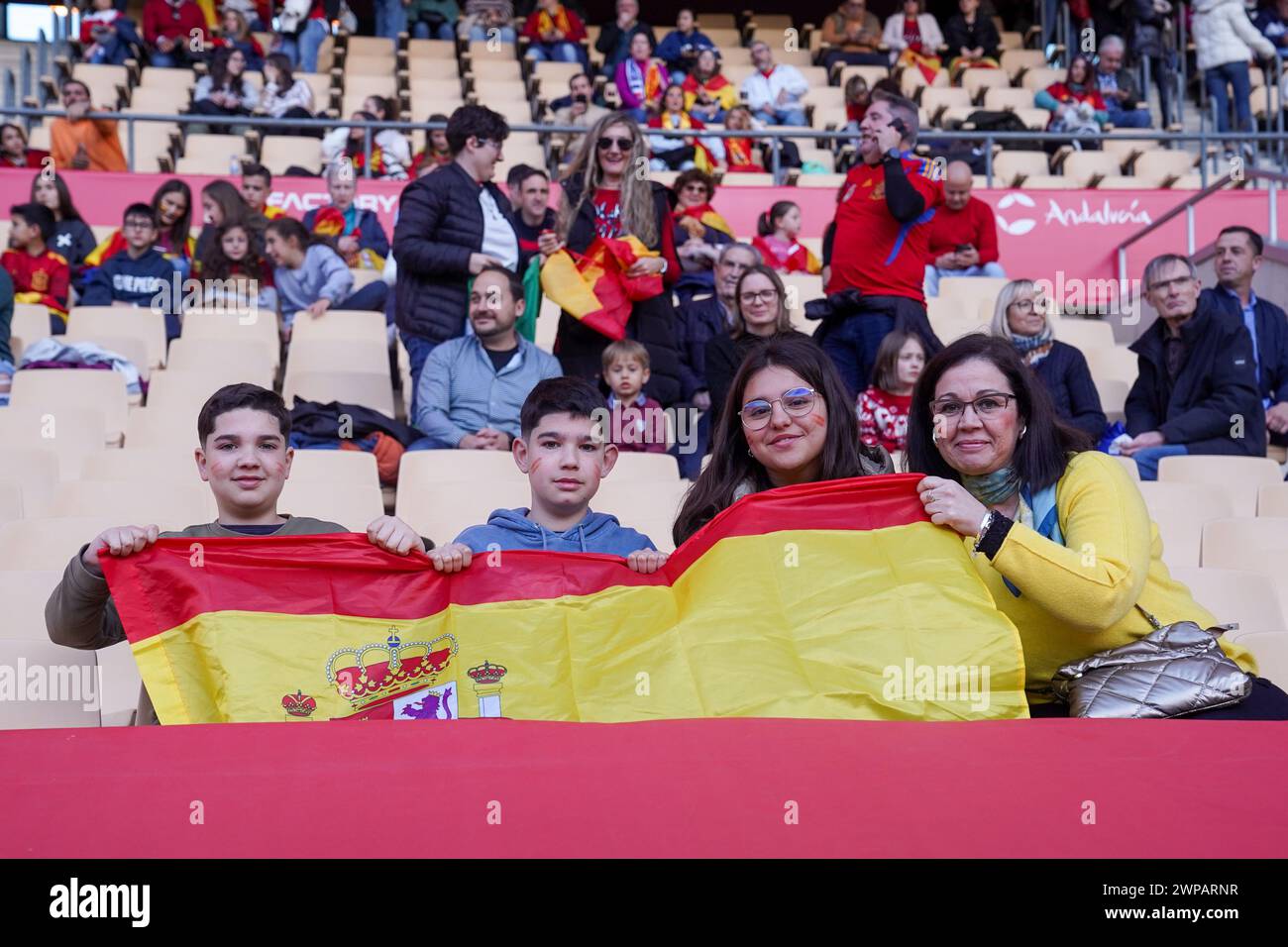 Spain v france nations league women hi-res stock photography and images ...
