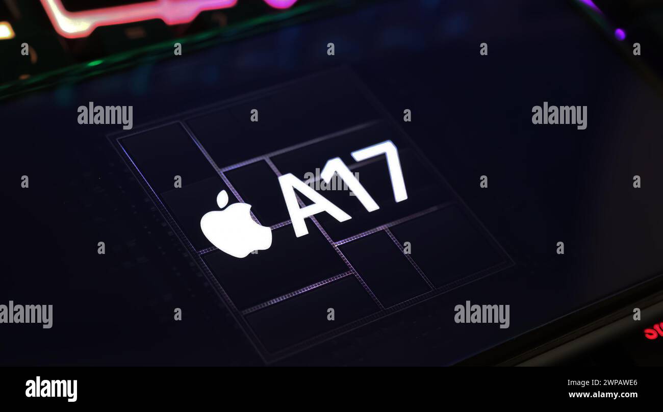 Apple phone chip hi-res stock photography and images - Alamy