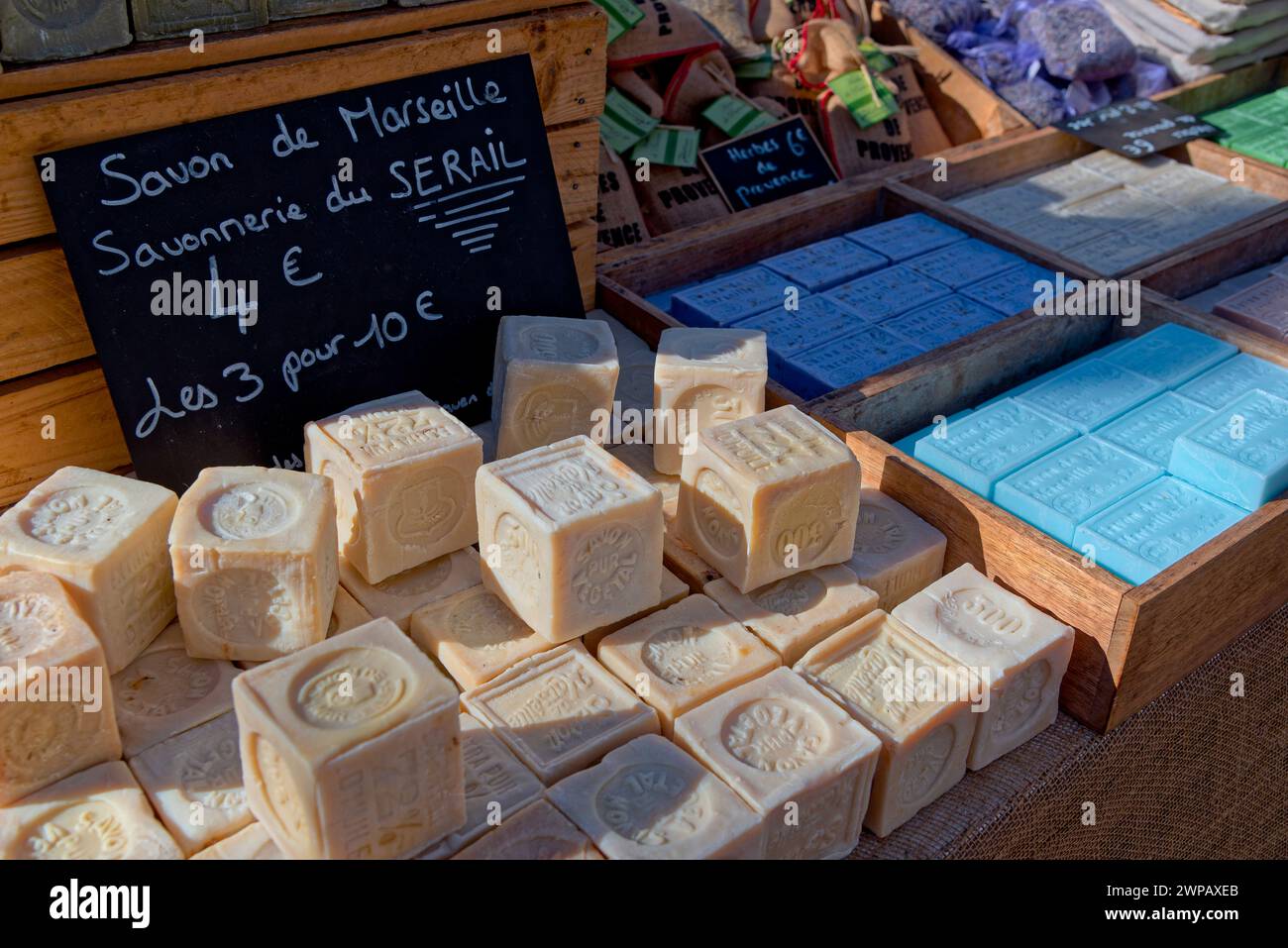 Savon de marseille hi-res stock photography and images - Alamy