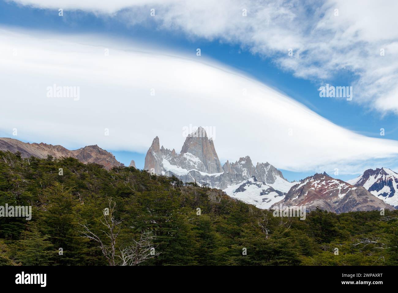 Mount Fitz Roy also known as Cerro Chalten, Cerro Fitz Roy, or Monte ...