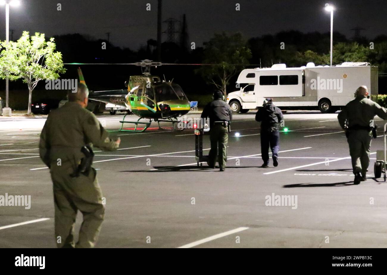 Lasd helicopter hi-res stock photography and images - Alamy