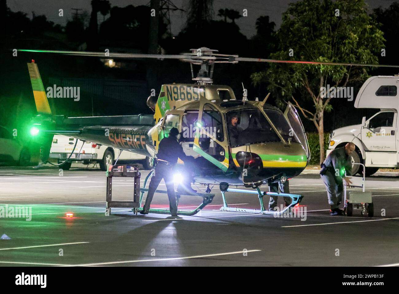 Lasd helicopter hi-res stock photography and images - Alamy