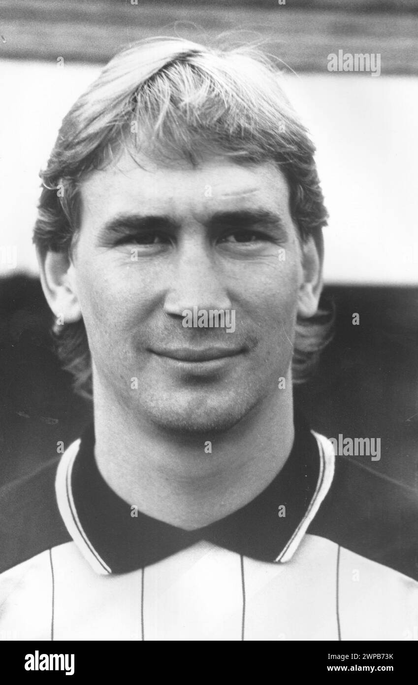 Alan knight portsmouth hi-res stock photography and images - Alamy