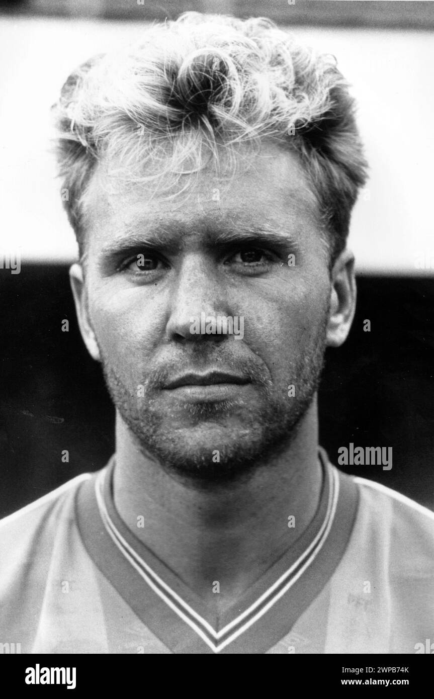 SCOTT McGARVEY PORTSMOUTH FC ,1986 PIC MIKE WALKER 1986 Stock Photo - Alamy