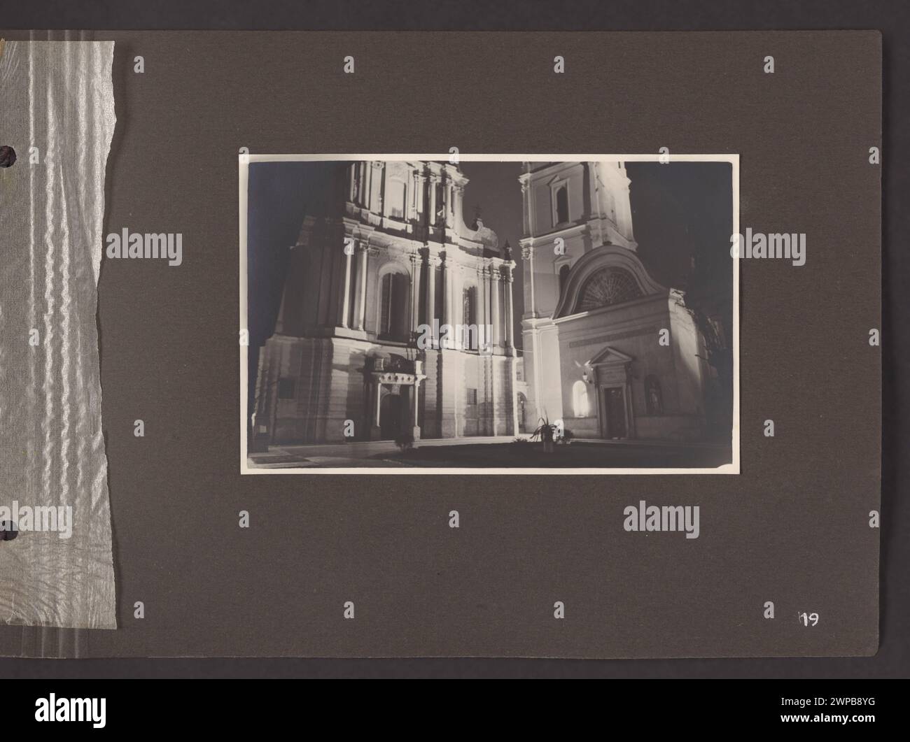 Width 19 8 cm hi-res stock photography and images - Alamy