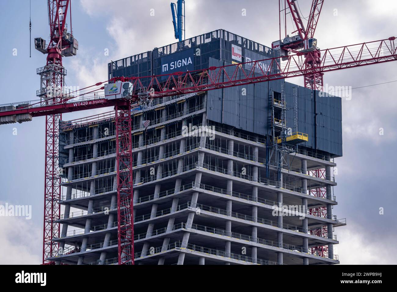 Rohbau des Bauprojekts Elbtower, der architektonische Abschluss der ...
