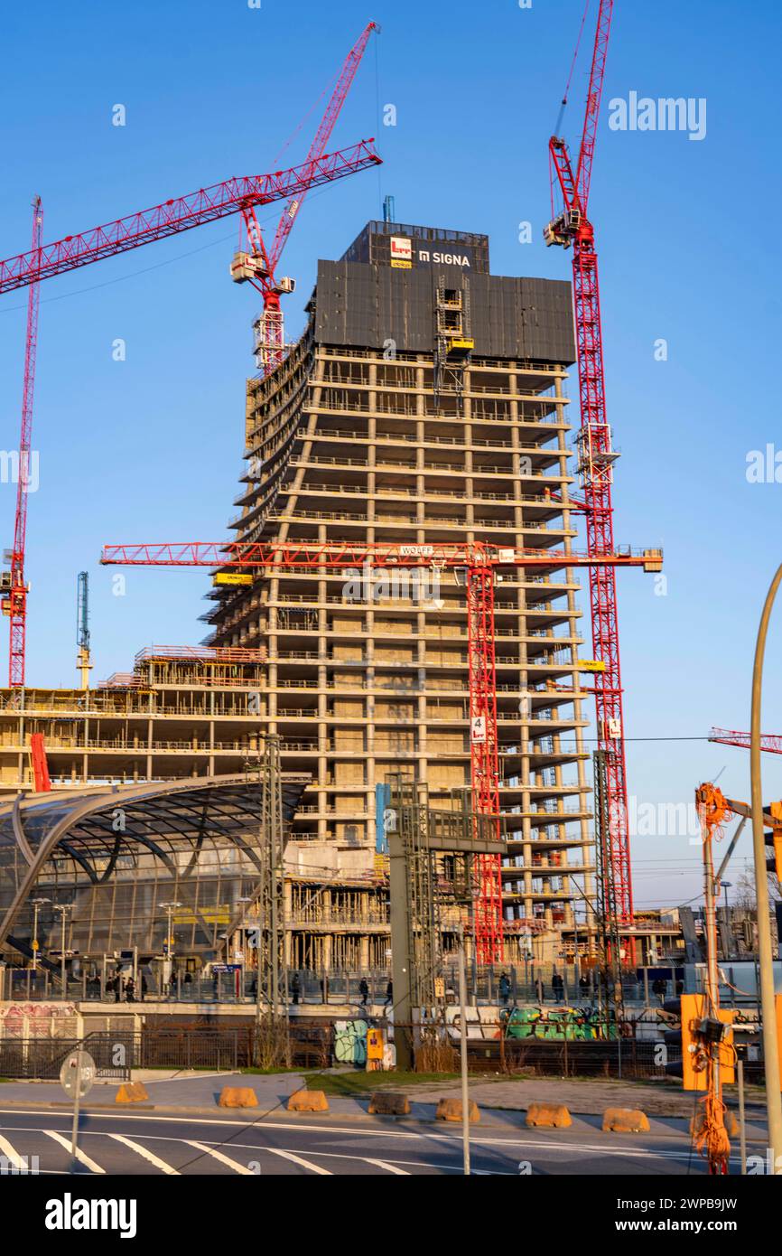 Rohbau des Bauprojekts Elbtower, der architektonische Abschluss der ...