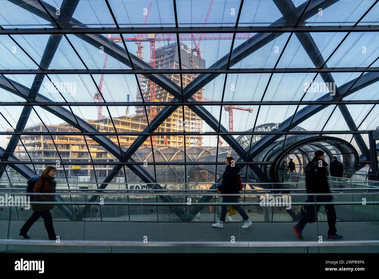 Rohbau des Bauprojekts Elbtower, der architektonische Abschluss der ...