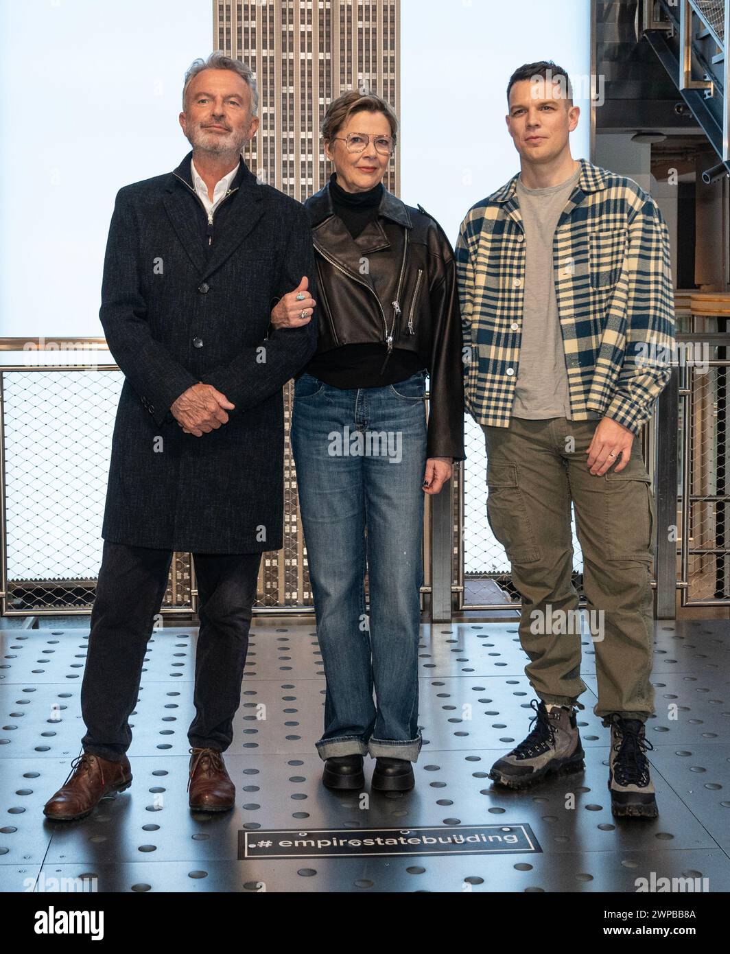 Sam Neill, Annette Bening, Jake Lacy visit Empire State Building in New ...