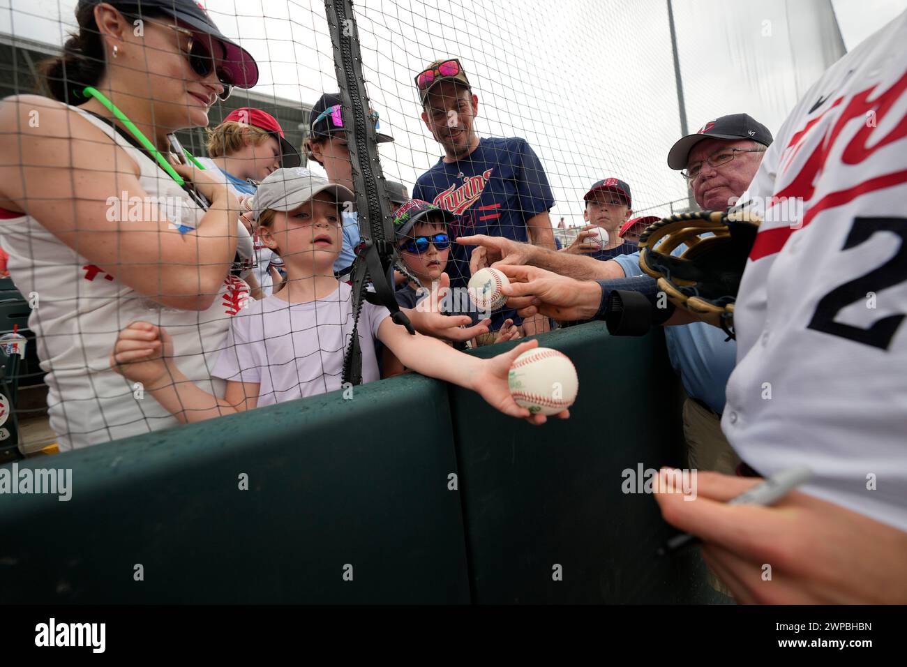 Minnesota Twins right fielder Max Kepler signs autographs before a ...