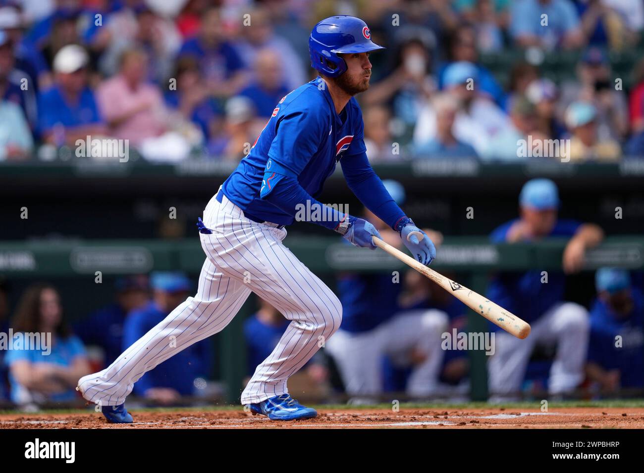 Chicago Cubs' Cody Bellinger runs out a ground out during the first ...