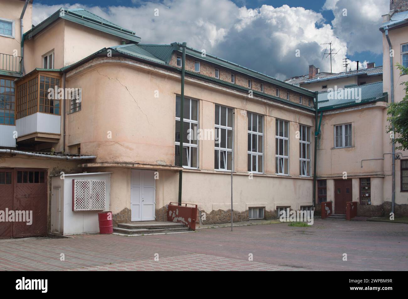 Second gymnasium hi-res stock photography and images - Alamy