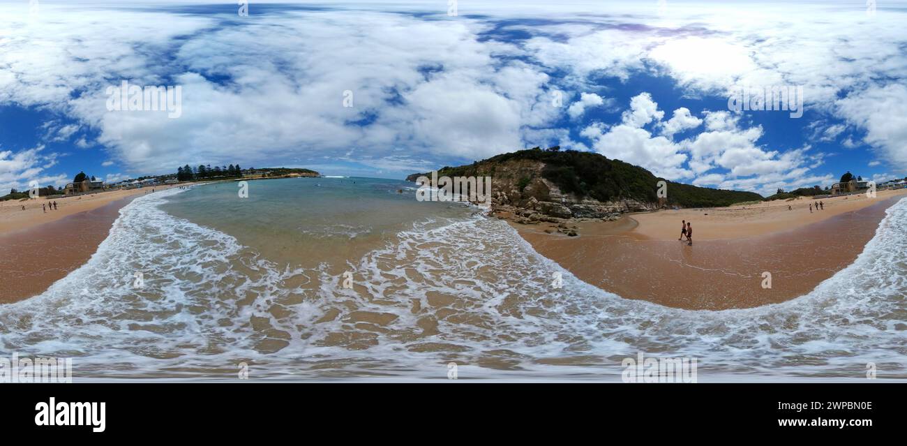 180 strand hi-res stock photography and images - Alamy