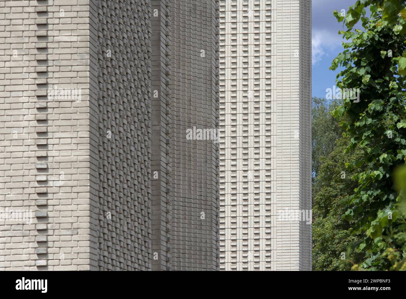 Interwar house hi-res stock photography and images - Alamy