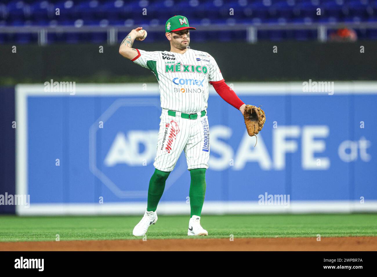 MIAMI, FLORIDA - FEBRUARY 2: Juan Carlos Gamboa of Naranjeros de ...