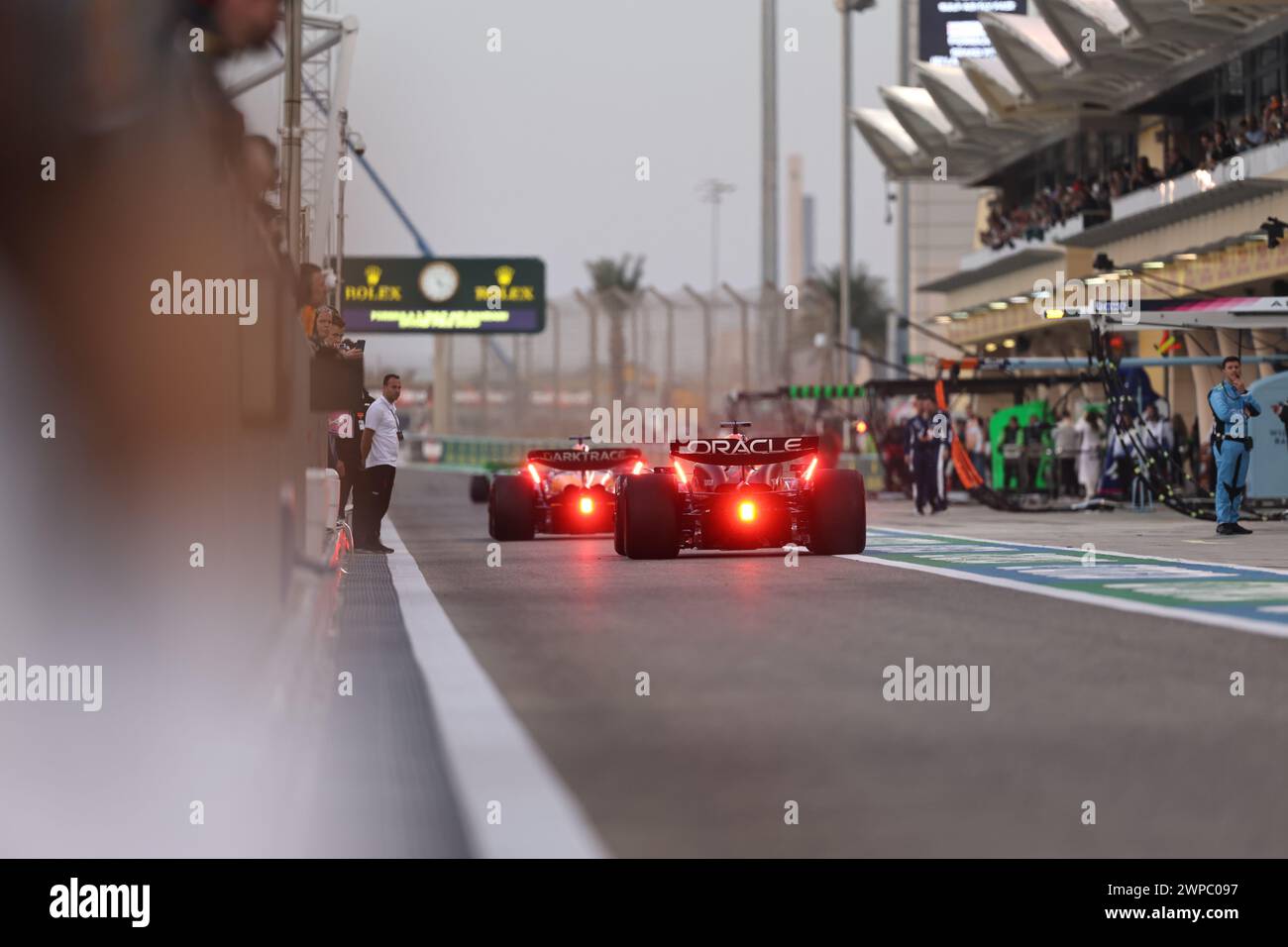 Rear view of f1 cars hi-res stock photography and images - Alamy