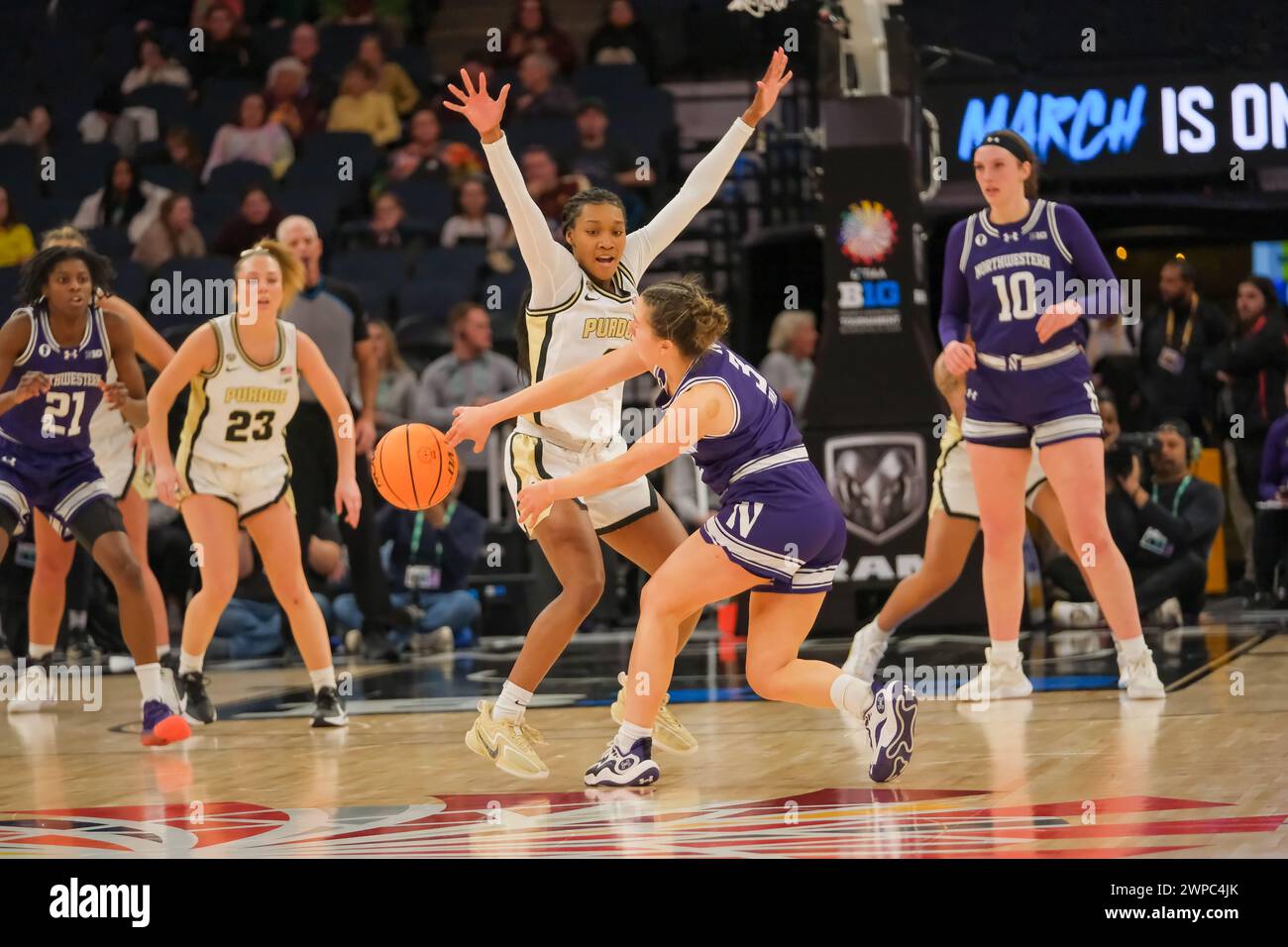 Minneapolis, Minnesota, USA. 6th Mar, 2024. Purdue Boilermakers guard ...