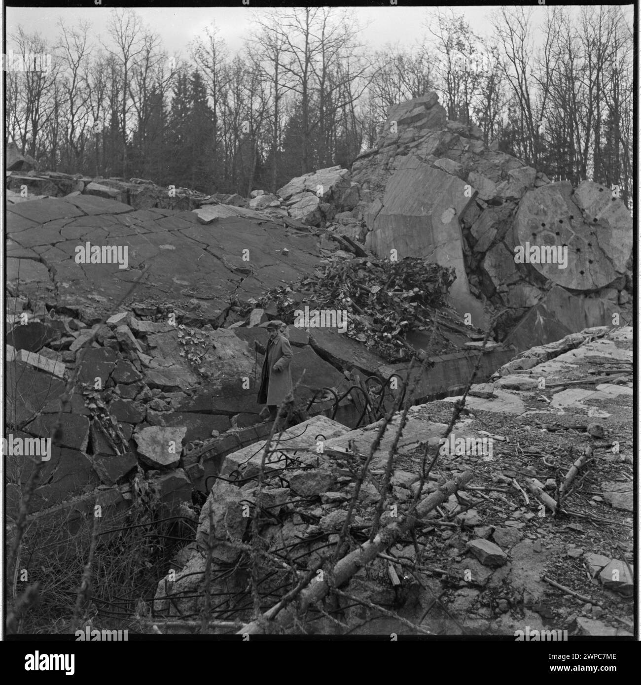 Article 49 Black and White Stock Photos & Images - Alamy