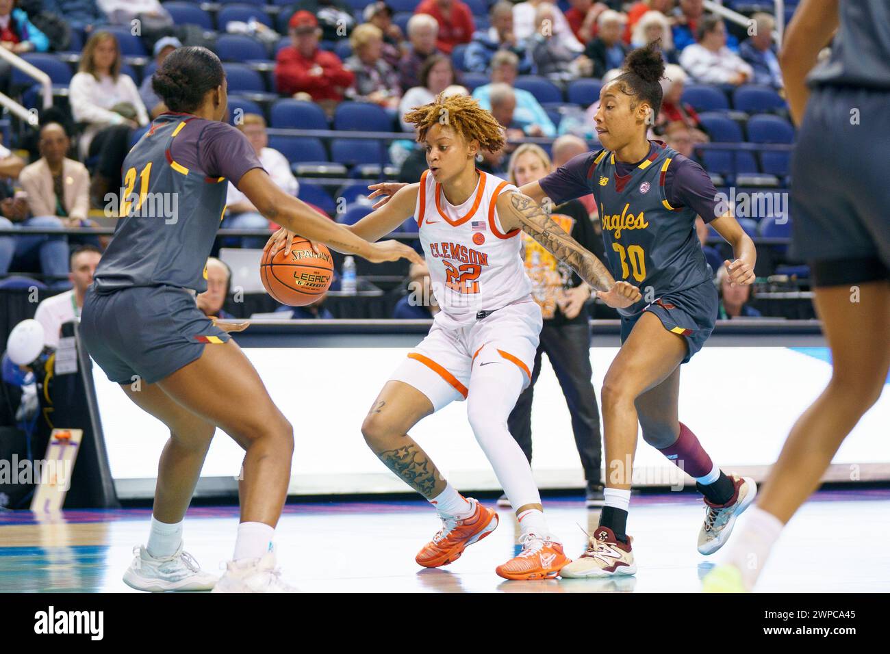 Greensboro, North Carolina, USA. 6th Mar, 2024. Clemson guard Ruby ...