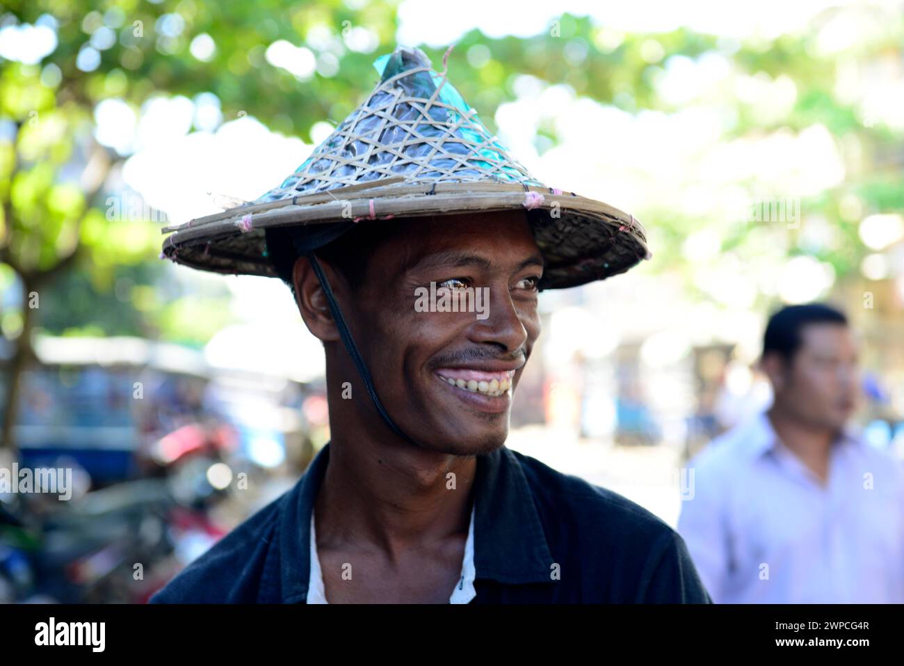 Arakanese man hi-res stock photography and images - Alamy