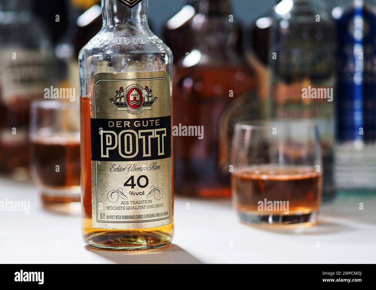 Rum business logo hi-res stock photography and images - Alamy