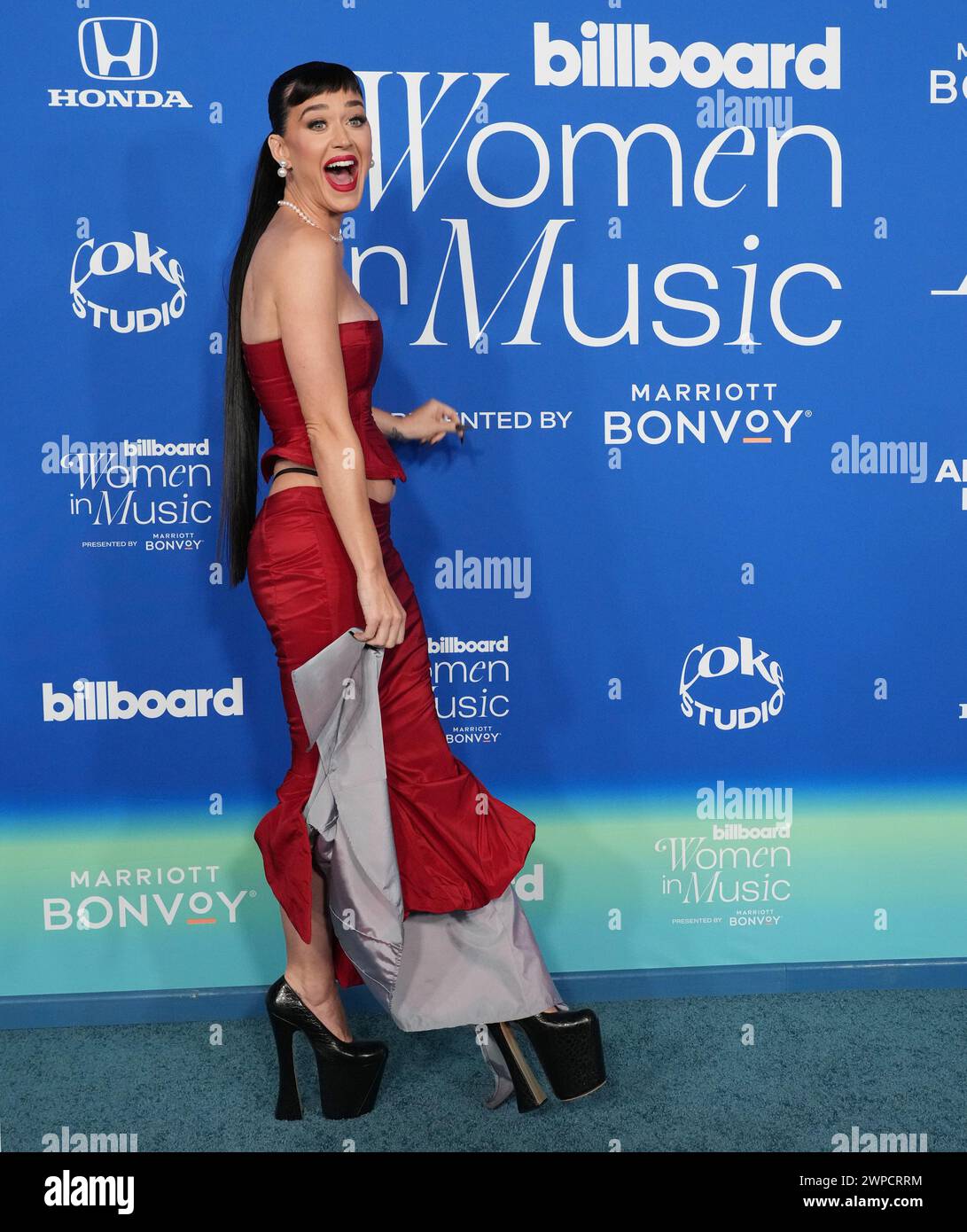 Los Angeles, USA. 06th Mar, 2024. Katy Perry arrives at the 2024 ...