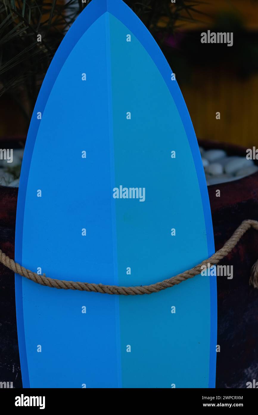 Vintage 70's Foam blue Surfboard Stock Photo - Alamy