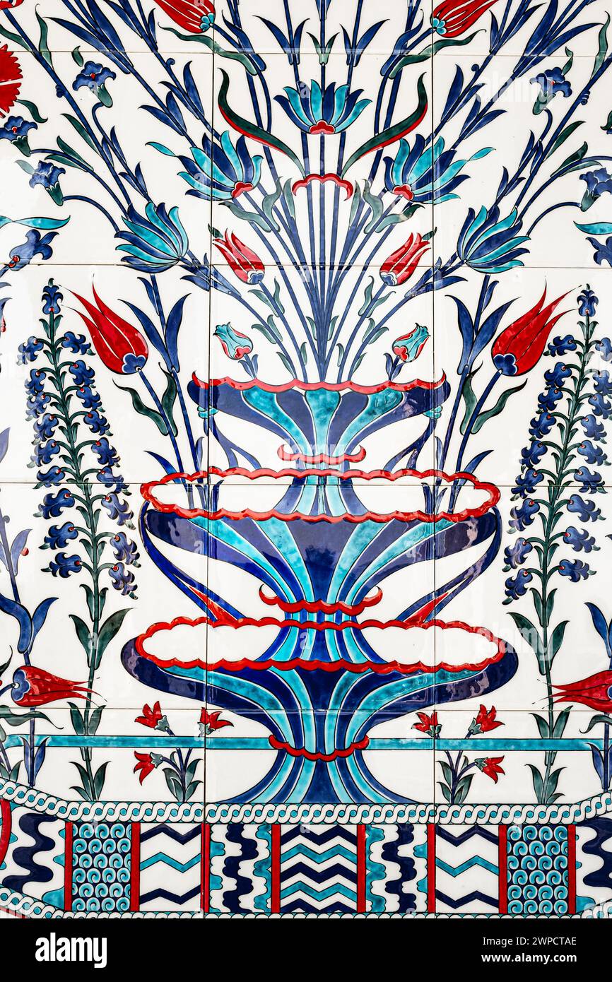 Colorful moroccan mosaic wall background hi-res stock photography and ...