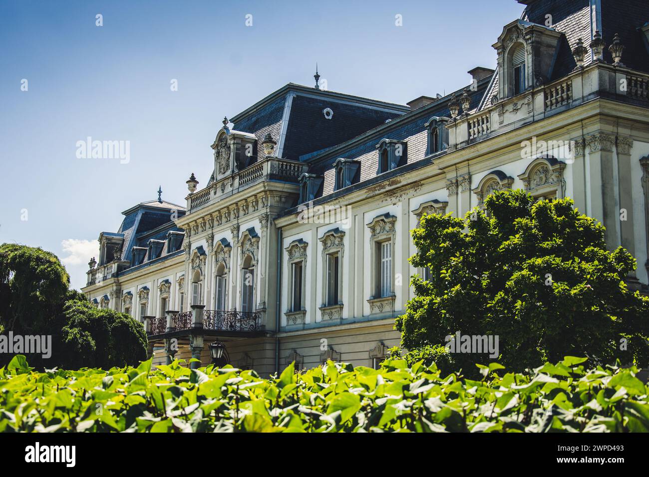 English renaissance mansion hi-res stock photography and images - Alamy