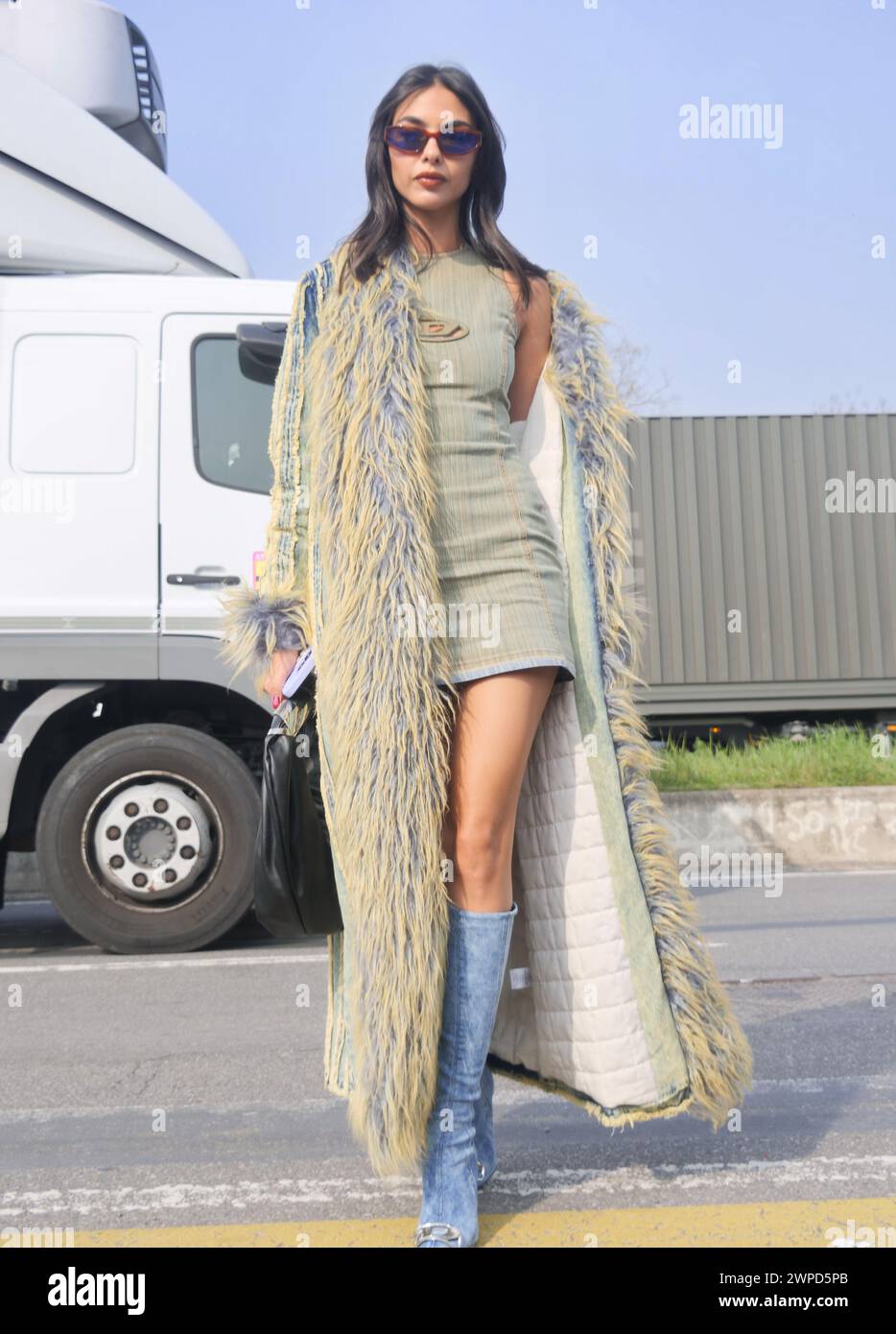 Fashion blogger street style outfit before Diesel fashion show during ...