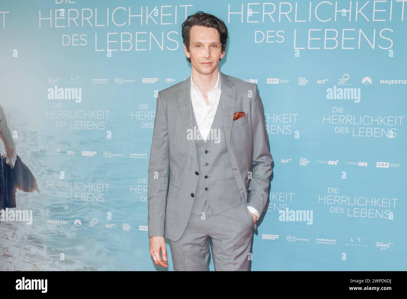 Weltpremiere - Die Herrlichkeit des Lebens Sabin Tambrea bei der Weltpremiere Die Herrlichkeit ...