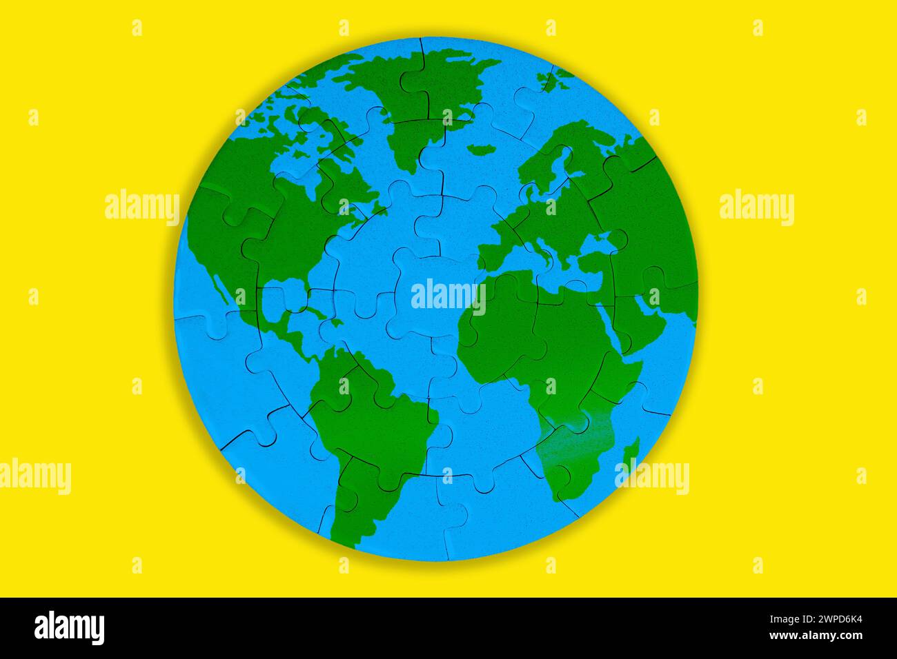 Circular map of the world hi-res stock photography and images - Alamy