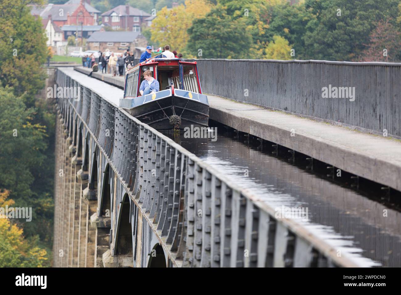 UK, Pontcysyllte Aqueduct carrying the Llangollen Canal over River Dee ...