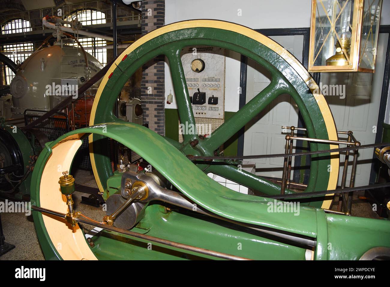 Steam engine throttle valve hi-res stock photography and images - Alamy