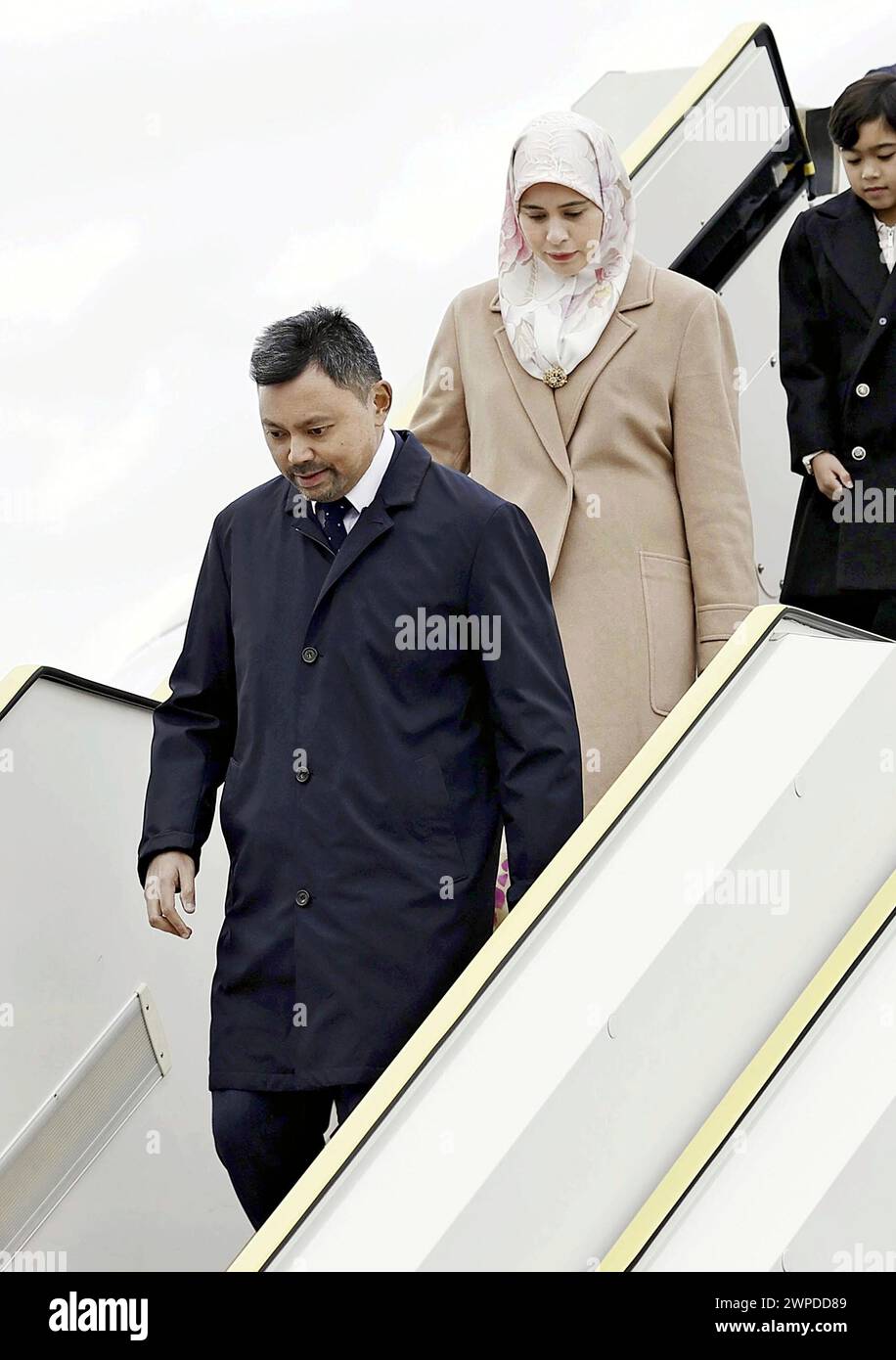 Brunei's Crown Prince Haji Al-Muhtadee Billah and Crown Princess Paduka ...