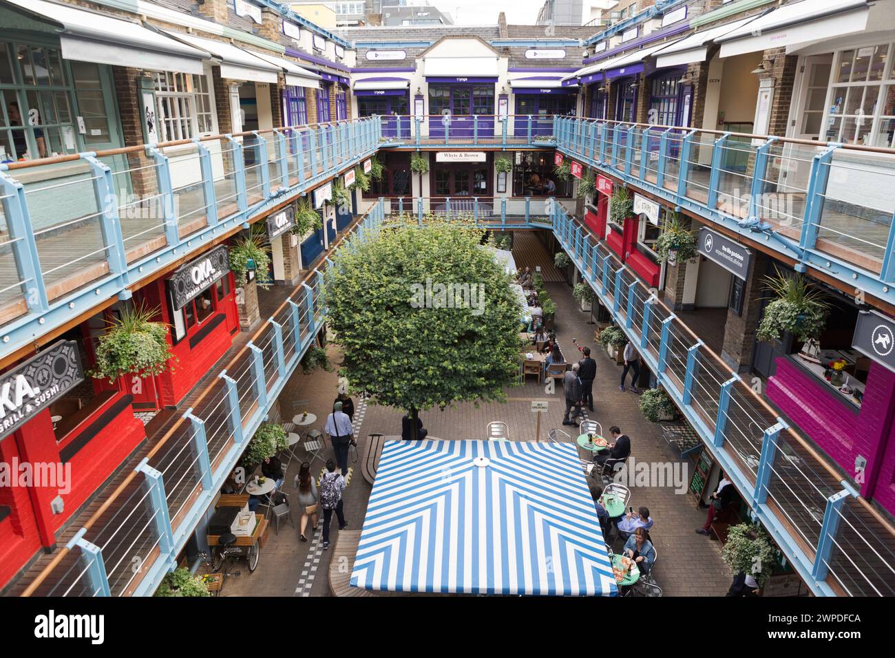 Kingly court london united kingdom hi-res stock photography and images ...