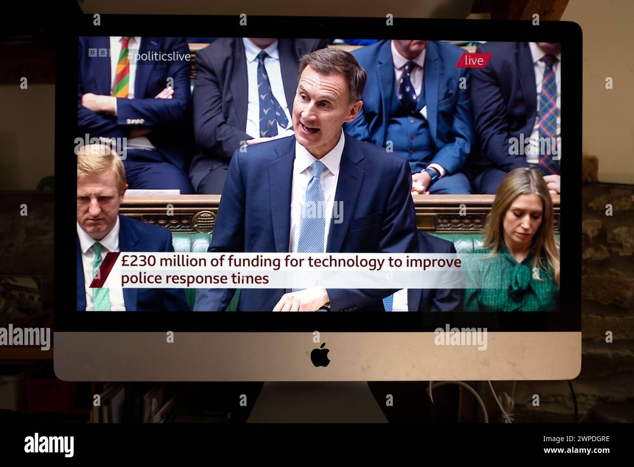 Jeremy Hunt Tory Conservative Chancellor of the Exchequer delivers ...