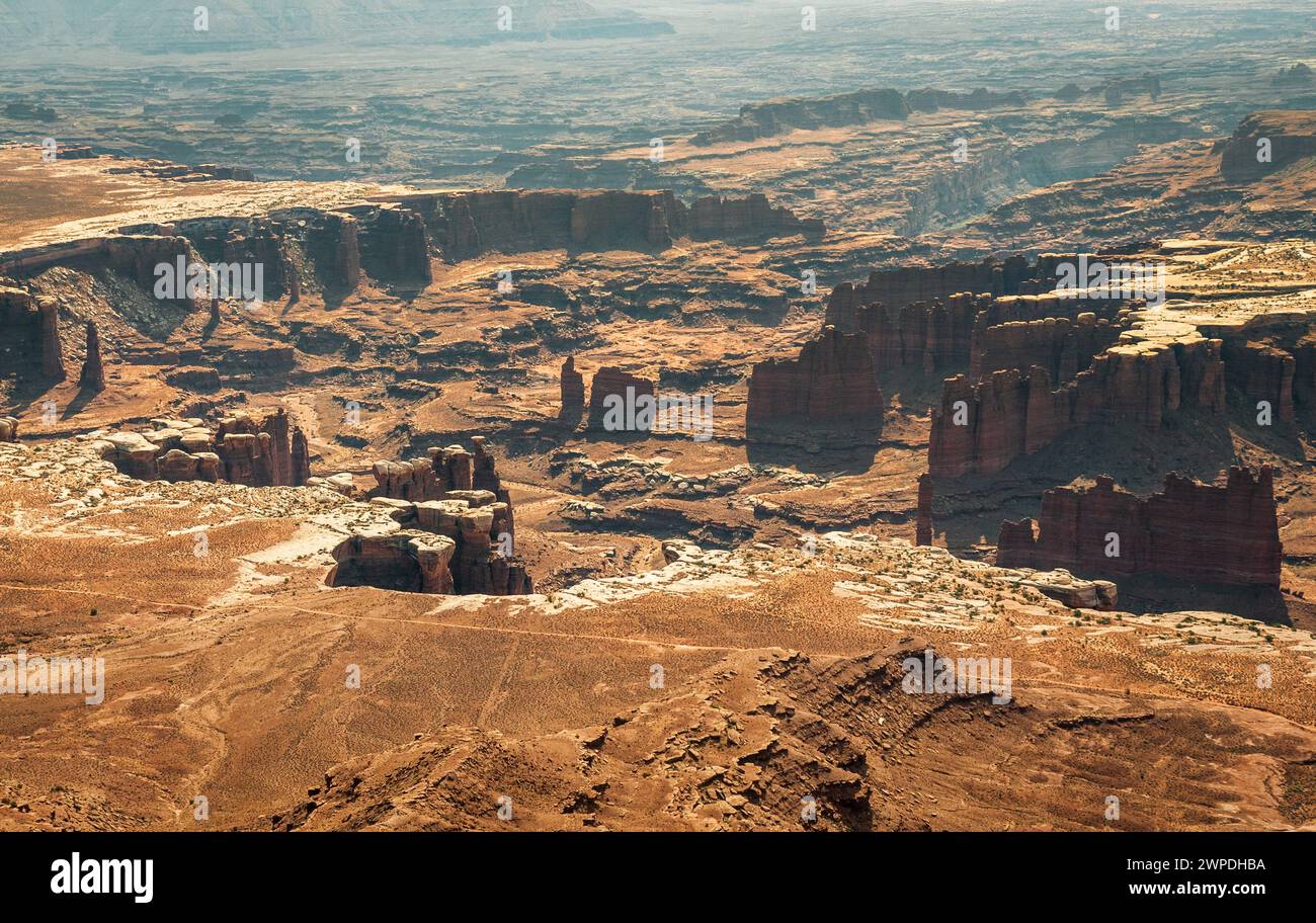 Green River Overlook, Canyonlands National Park in southeastern Utah ...