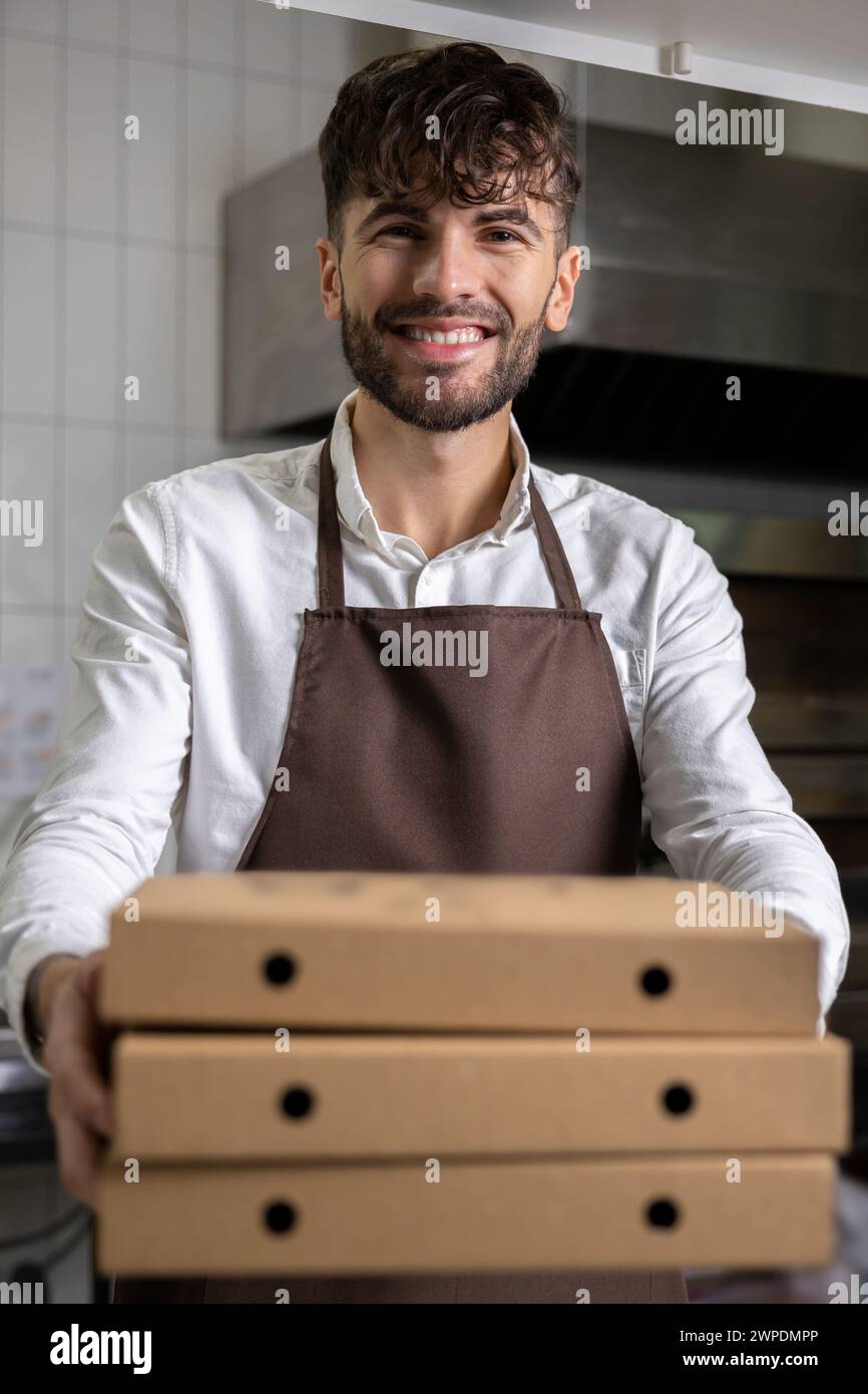 Food service operations hi-res stock photography and images - Alamy